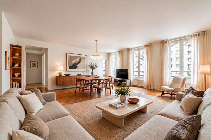 Saint-Mandé, Joffre : Appartement 4 pièces à vendre