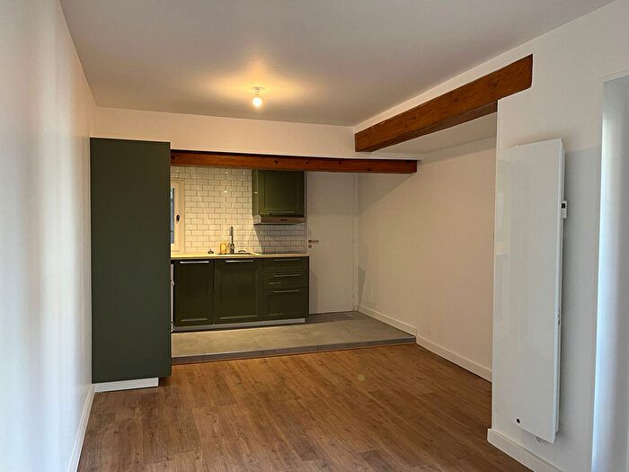 Appartement à louer - Narbonne, Bourg - 2 pièces - 1 chambre