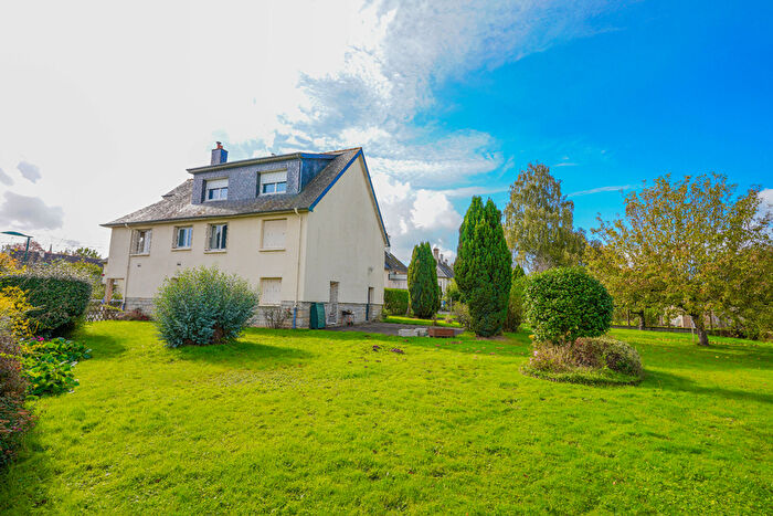 Maison à vendre - Chavagne - 5 pièces - 5 chambres