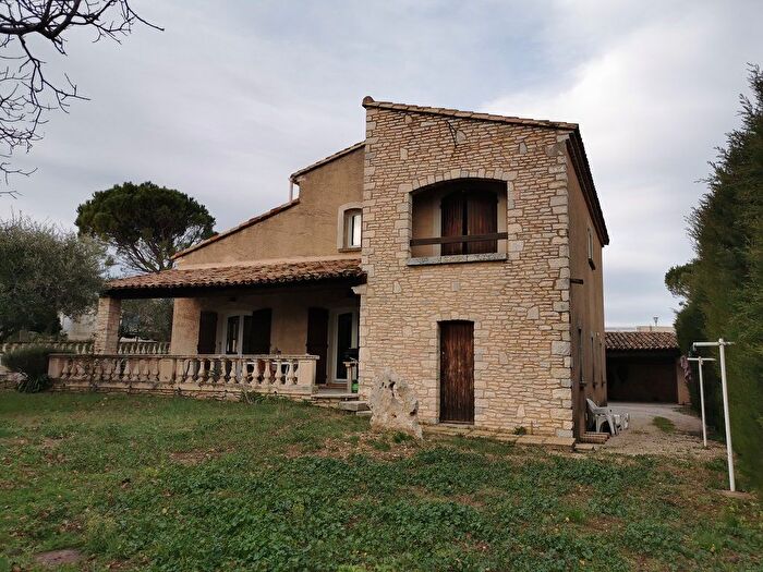 Maison 4 pièces à Rochefort-du-Gard, à louer