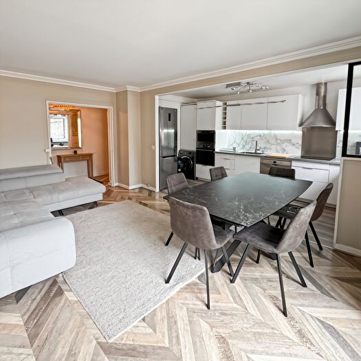 Appartement à vendre - Saint-Maurice, Gravelle, Hôpital - 2 pièces - 1 chambre