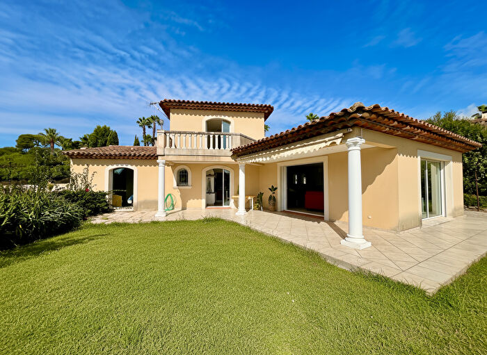 Maison à vendre - Antibes, Rastines, Super Antibes, Laval, La Fontonne - 5 pièces - 4 chambres