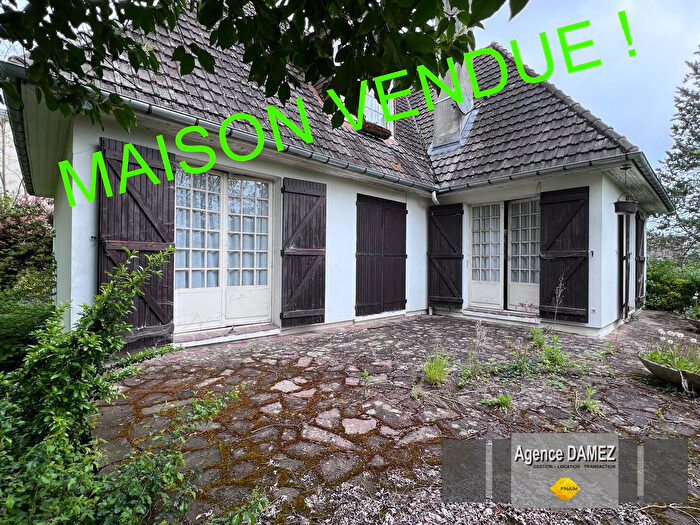 Sainte-Mesme : Maison 4 pièces à vendre