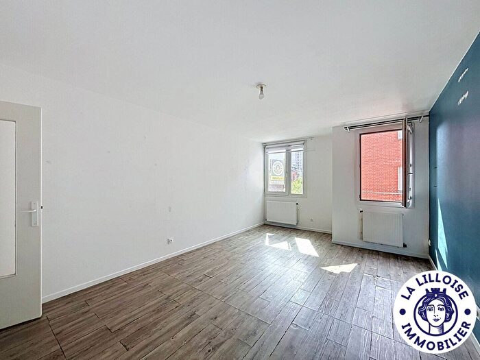 Moulins, Lille : Appartement 2 pièces à louer