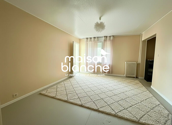 Appartement 3 pièces à Saint-Maixent-l'École, à louer