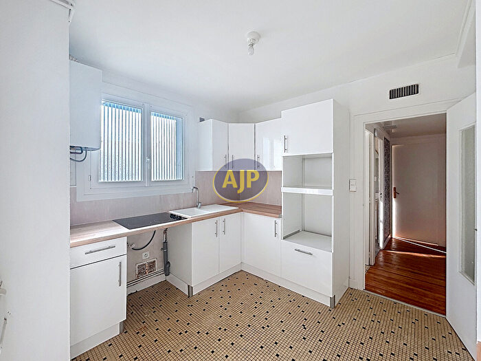 Appartement à louer - Rochefort, Faubourg Nord, Stade Philaudrie - 3 pièces - 2 chambres