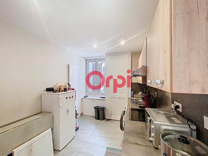 Appartement à louer - Centre, Annemasse - 1 pièce