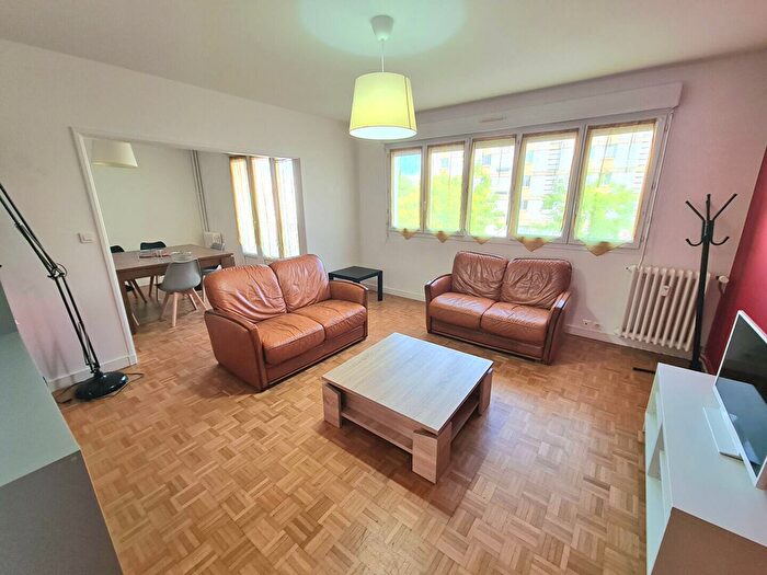 Appartement à louer - Bellevue, Brest - 5 pièces - 3 chambres