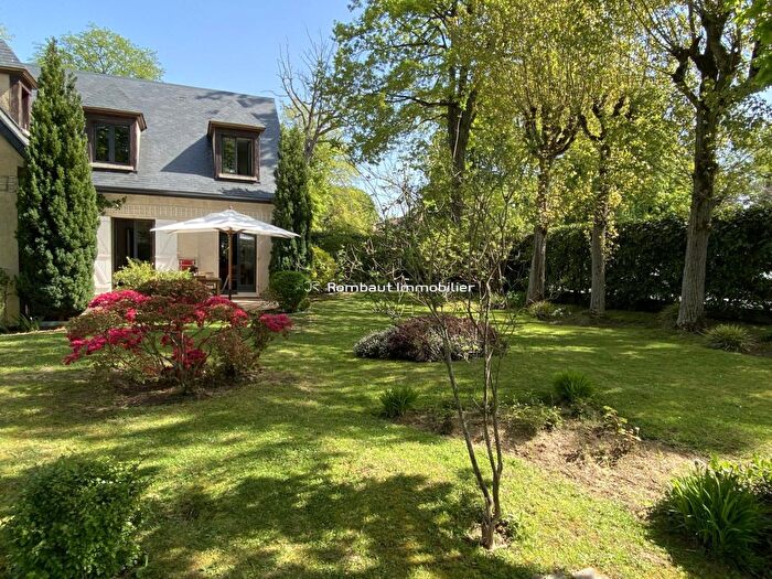 Vaucresson - Maison 9 pièces à vendre