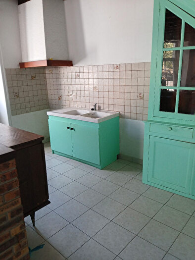 Beaulieu-sous-la-Roche : Maison 3 pièces à louer
