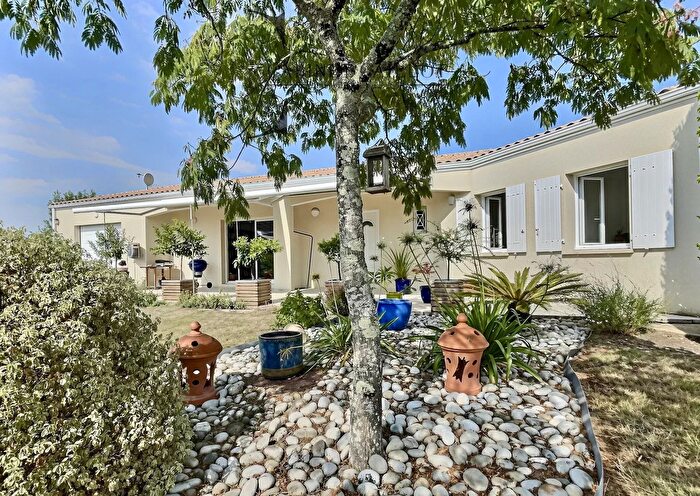 Saintes, Centre-ville - Maison 6 pièces à vendre