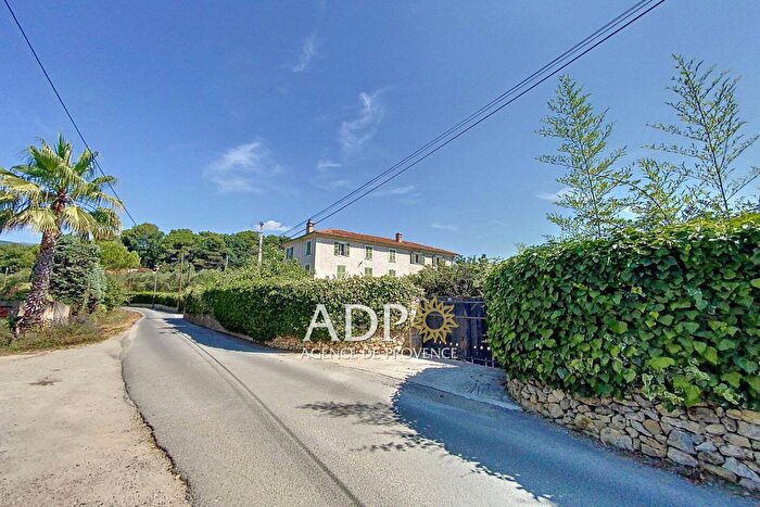 Appartement à louer - Grasse - 2 pièces - 1 chambre