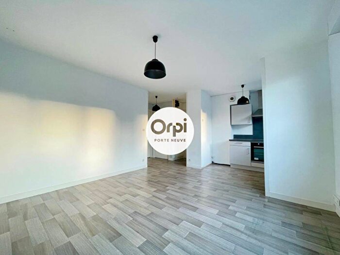 Appartement à louer - Centre Ville, Boulogne-sur-Mer - 3 pièces - 2 chambres