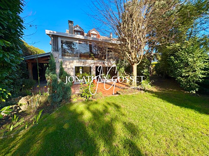 Maison à vendre - Poissy, Saint-Exupéry - 9 pièces - 4 chambres