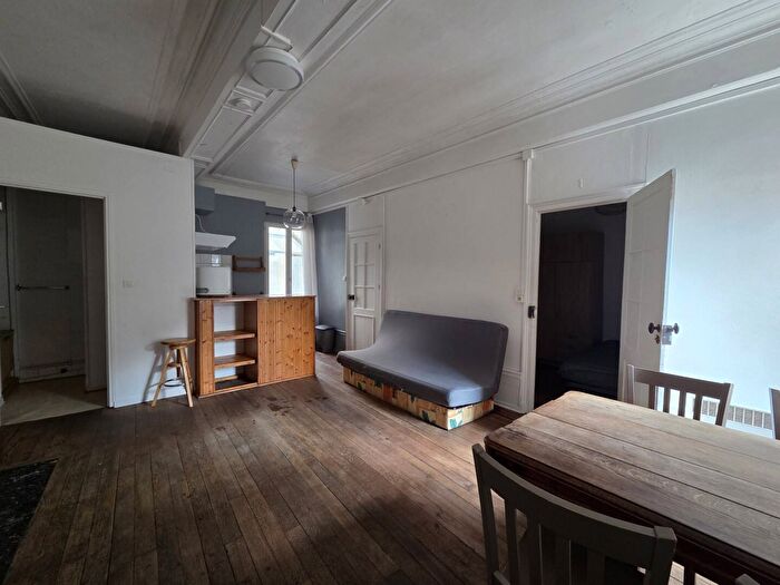 Appartement à louer - Cathédrale, Troyes - 3 pièces - 2 chambres