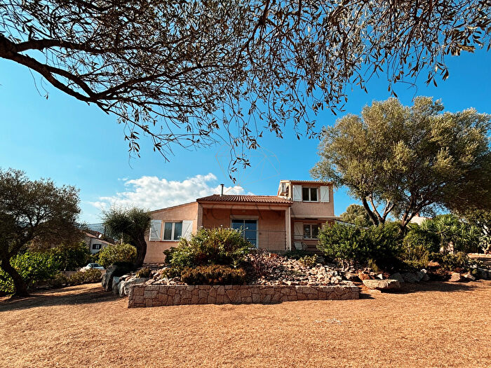 Maison 5 pièces à vendre à Figari