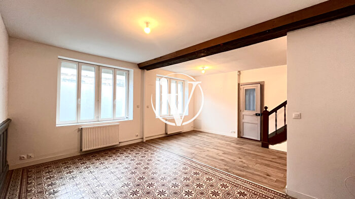 Maison 4 pièces à louer - Épuisay