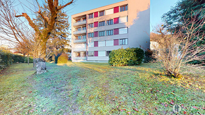 Appartement à vendre - Saint-Martin-dHères, Romain Rolland - 5 pièces - 3 chambres