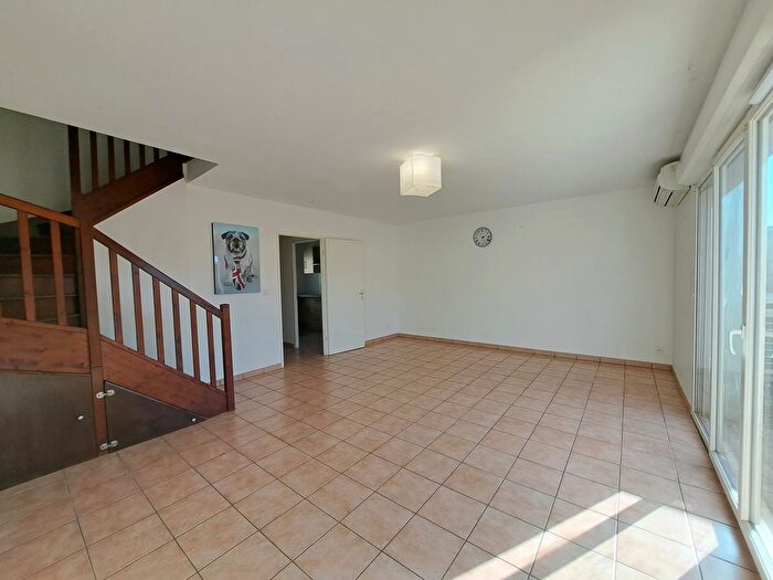 Maison à louer - Mios - 4 pièces - 3 chambres