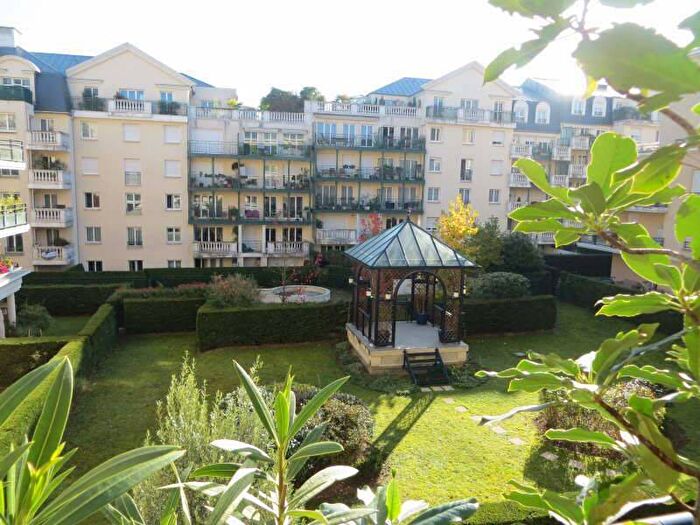 Patrick, Le Plessis-Robinson : Appartement 5 pièces à louer
