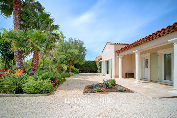 Maison 4 pièces à vendre à Saint-Cyr-sur-Mer, Centre-ville, La Deidière