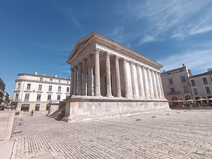 Maison à vendre - Nîmes, Gambetta - 9 pièces - 4 chambres