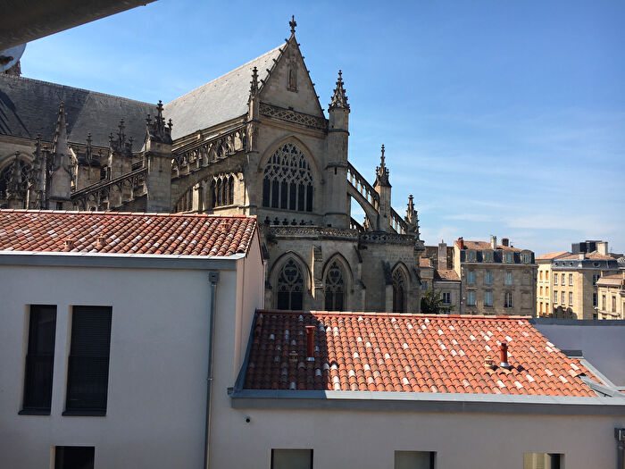 Appartement 2 pièces à Bordeaux, Capucins, Saint-Michel, à louer