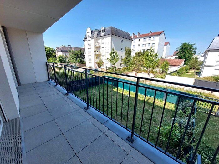 Appartement à louer - Rueil sur Seine-Plaine-Gare, Rueil-Malmaison - 3 pièces - 2 chambres