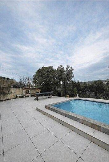 Maison à louer - Marseille ème arrondissement - 4 pièces - 3 chambres