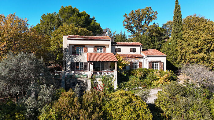 Maison à vendre - Trans-en-Provence - 8 pièces - 5 chambres