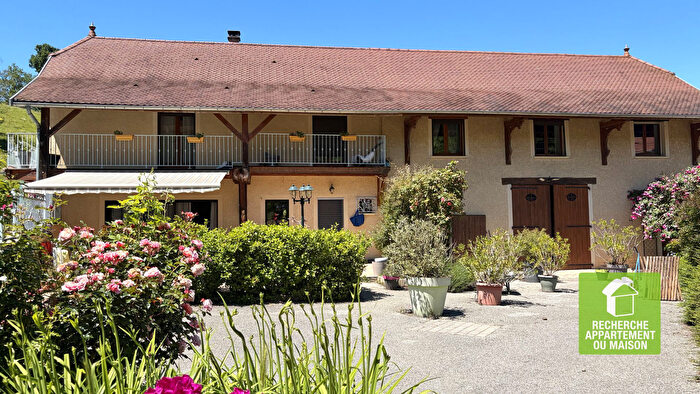Maison 9 pièces à Saint-Chef, à vendre