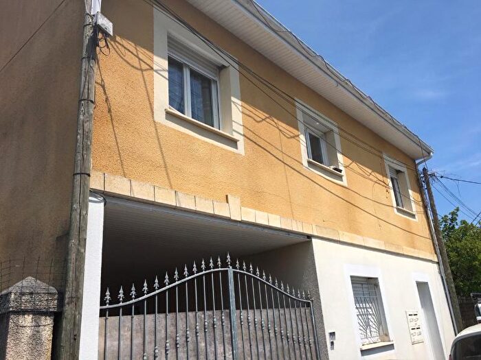 Appartement 3 pièces à Cenon, Mairie, Lissandre, à louer