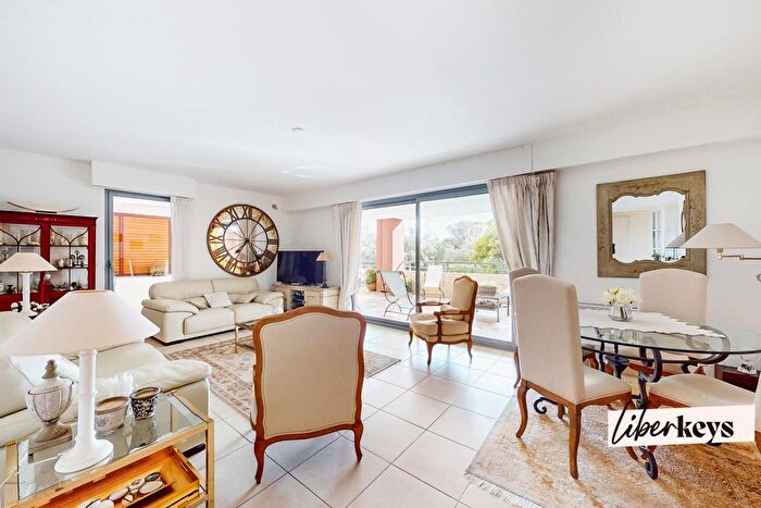 Appartement à vendre - Saint-Raphaël, Valescure, Vaulongue - 4 pièces - 3 chambres