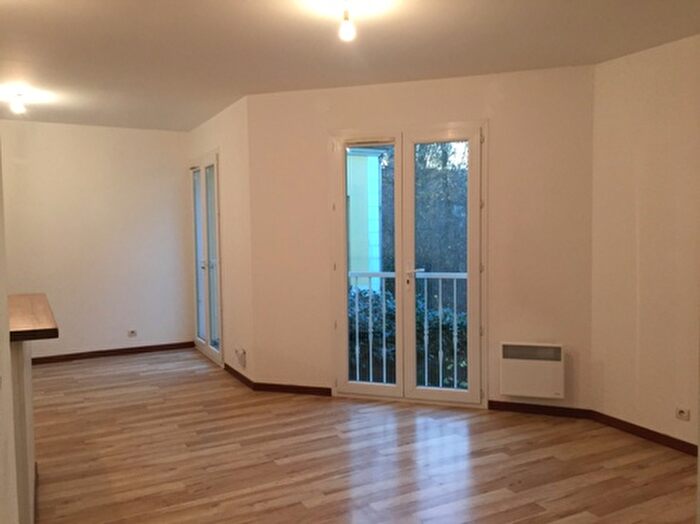 Chelles, Chelles Sud, Grande Prairie, Bords de Marne : Appartement 3 pièces à louer