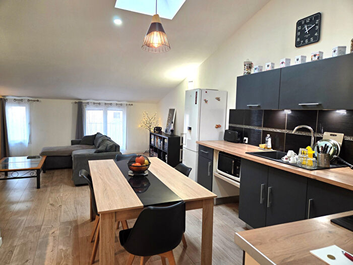 Maison à vendre - Solliès-Pont - 6 pièces - 4 chambres