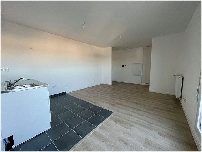 Appartement à louer - Juvisy-sur-Orge, Centre-ville, Entrevoies, Seine - 2 pièces - 1 chambre