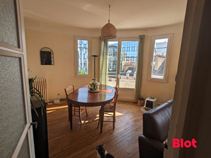 Quartiers Centre, Colombier - Appartement 2 pièces à louer