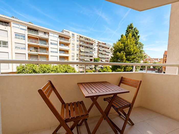 Nice, Saint-Roch : Appartement 1 pièce à vendre