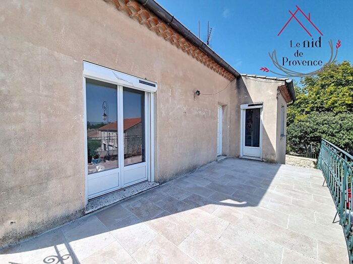 Appartement 4 pièces à Châteauneuf-de-Gadagne, à louer