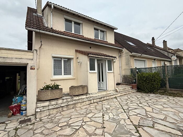 Maison à vendre - Savigny-sur-Orge, Plateau - 5 pièces - 3 chambres