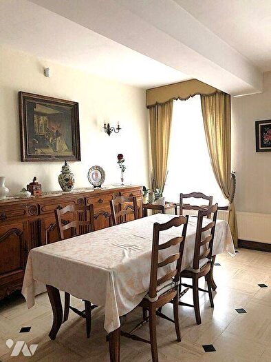 Maison à louer - Nord, Beuvrages - 5 pièces - 4 chambres