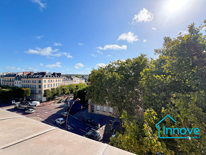 Appartement à vendre - Versailles - 3 pièces - 2 chambres