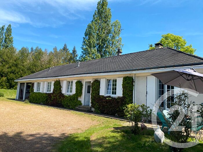 Maison à vendre - Saint-Lubin-en-Vergonnois - 5 pièces - 4 chambres