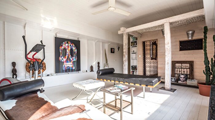 Appartement à vendre - Villeneuve-la-Garenne, Sud - 6 pièces - 3 chambres