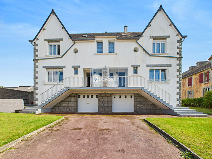 Maison à vendre - Brasparts - 9 pièces - 7 chambres