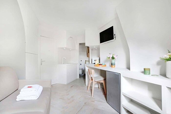 Elysées-Madeleine, Paris 8ème arrondissement - Appartement 1 pièce à louer