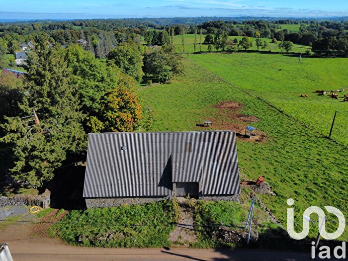 Maison à vendre - Chaussenac - 2 pièces - 1 chambre