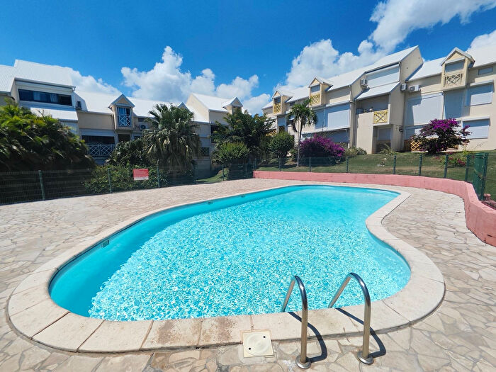 Appartement 4 pièces à vendre à Le Gosier