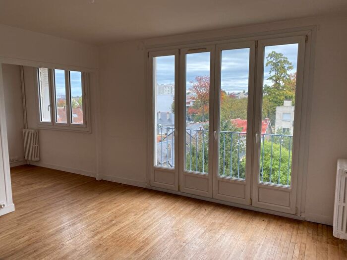 Nantes, Saint-Clément, Jardin des plantes, Caserne Lamoricière : Appartement 3 pièces à louer