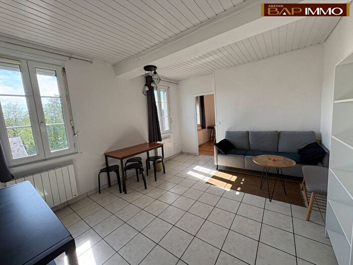Appartement à louer - Lisieux - 3 pièces - 2 chambres